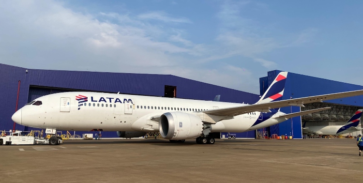 LATAM es reconocida como “Aerolínea Líder de Sudamérica 2025” | América ...