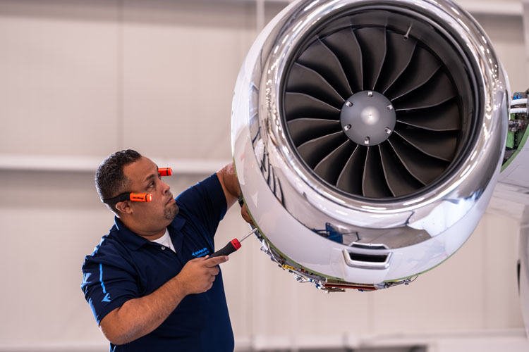Execaire Aviation, nuevo centro de servicio autorizado por Embraer en ...